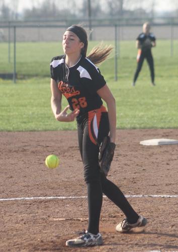 Ruck powers Aces past Lions | Sports | circlevilleherald.com