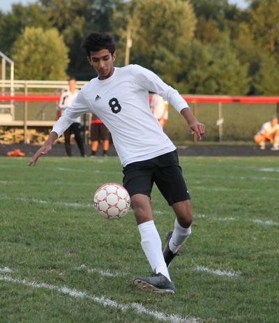 Braves fall to Rangers on pitch | Sports | circlevilleherald.com