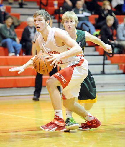 Slow second half start costs Mustangs | Sports | circlevilleherald.com