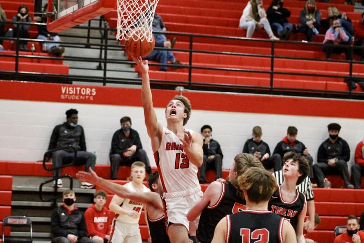 Braves' senior squad puts up 71 in win over Tigers | Sports ...