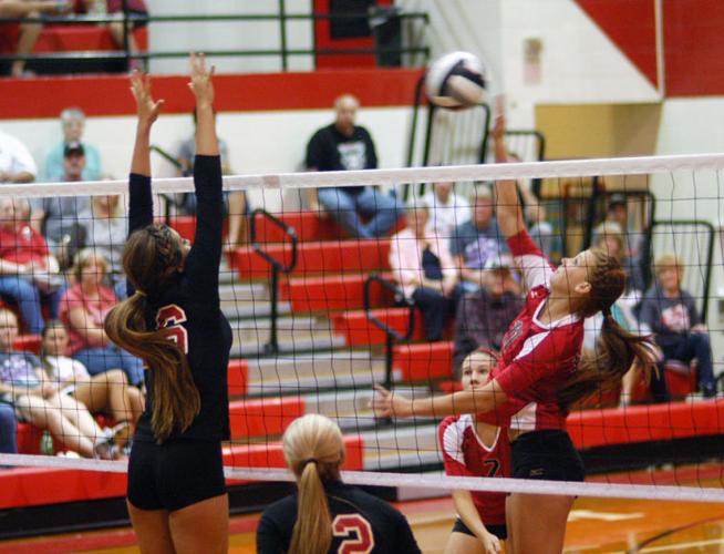 Braves top Tigers in four sets | Sports | circlevilleherald.com
