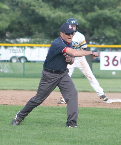 Justus retires from umpiring baseball | Sports | circlevilleherald.com