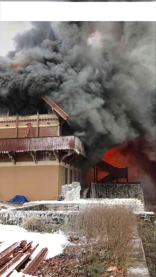 Fire destroys Hocking Hills Dining Lodge | News | circlevilleherald.com