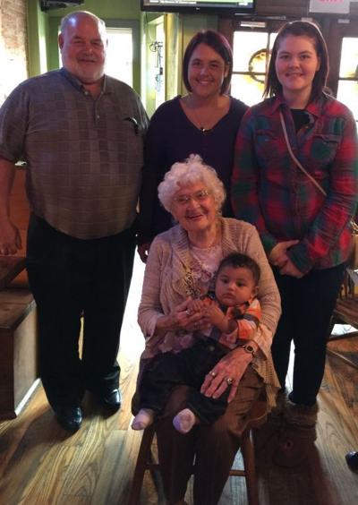 Five generations of the DeLong family | Lifestyles | circlevilleherald.com