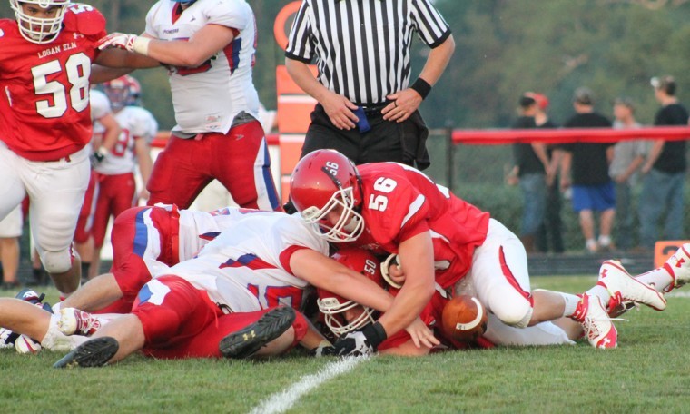 Roundup: Heeter breaks rushing mark in Braves' win over Pioneers | Sports | circlevilleherald.com