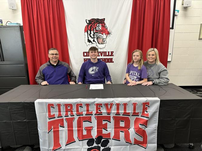 Circleville's Scott Moats signs letter of intent to Capital University ...