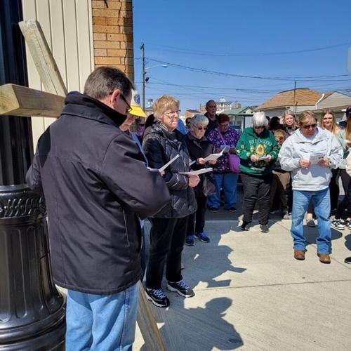 Christians embrace their faith with crosswalk on Good Friday | News ...