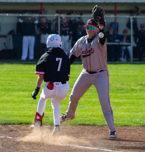 Braves defeat in-town rivals 10-1 | Sports | circlevilleherald.com