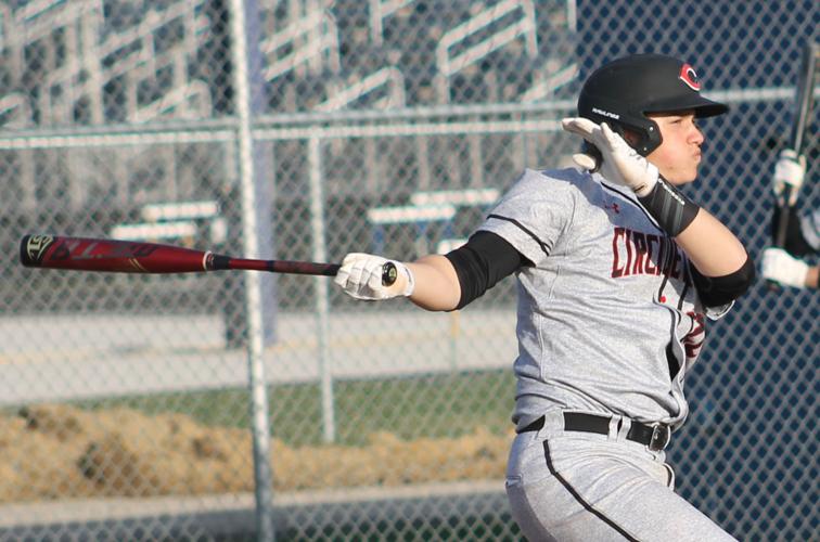 Tigers earn road win over Vikings | Sports | circlevilleherald.com