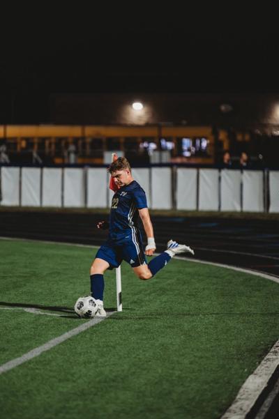 Vikings' Gavin Waters sets new season record | Sports ...