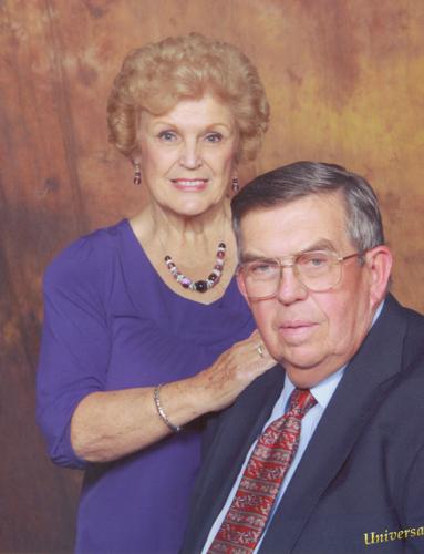Couple celebrates 50 years of marriage | Circleville ...