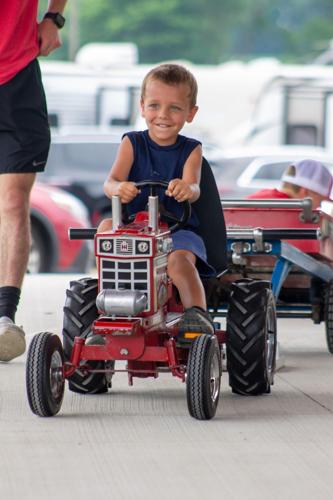 Kids have a blast at the Kiddie Tractor Pull | News | circlevilleherald.com