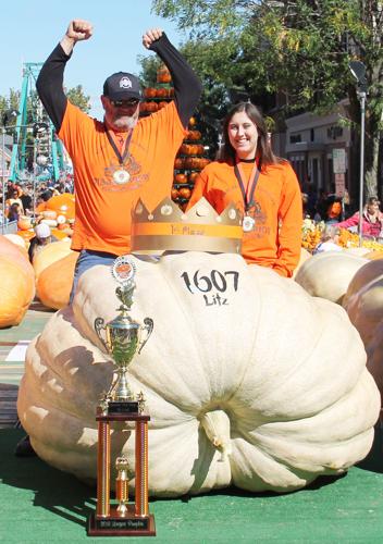 Litz takes home giant pumpkin prize | News | circlevilleherald.com