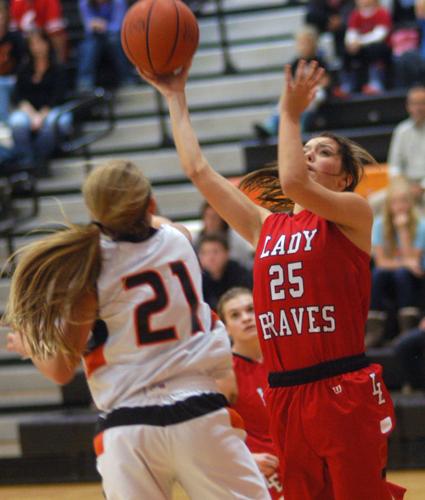 Am.-Clearcreek 37, Logan Elm 33 | Gallery | circlevilleherald.com