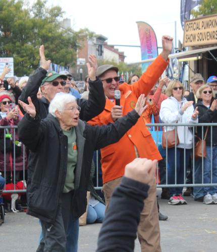 Liggetts topple a ton; set new state record with Giant Pumpkin | News ...