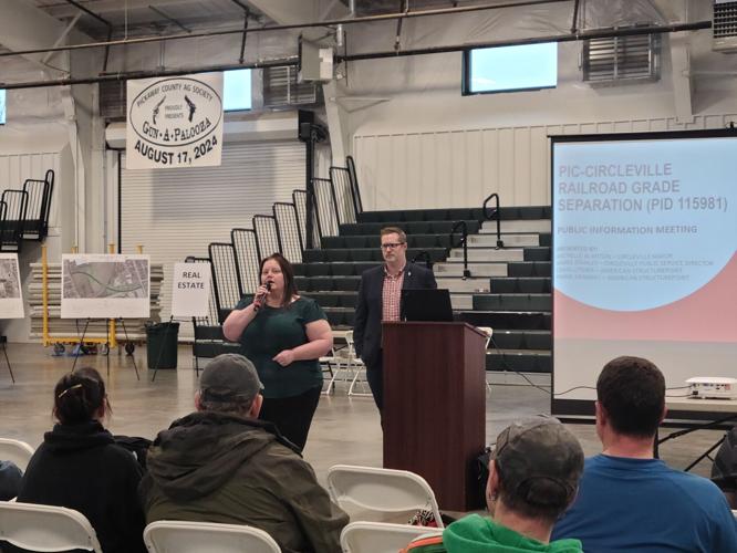 Citizens gather to hear about potential grade separation routes | News ...