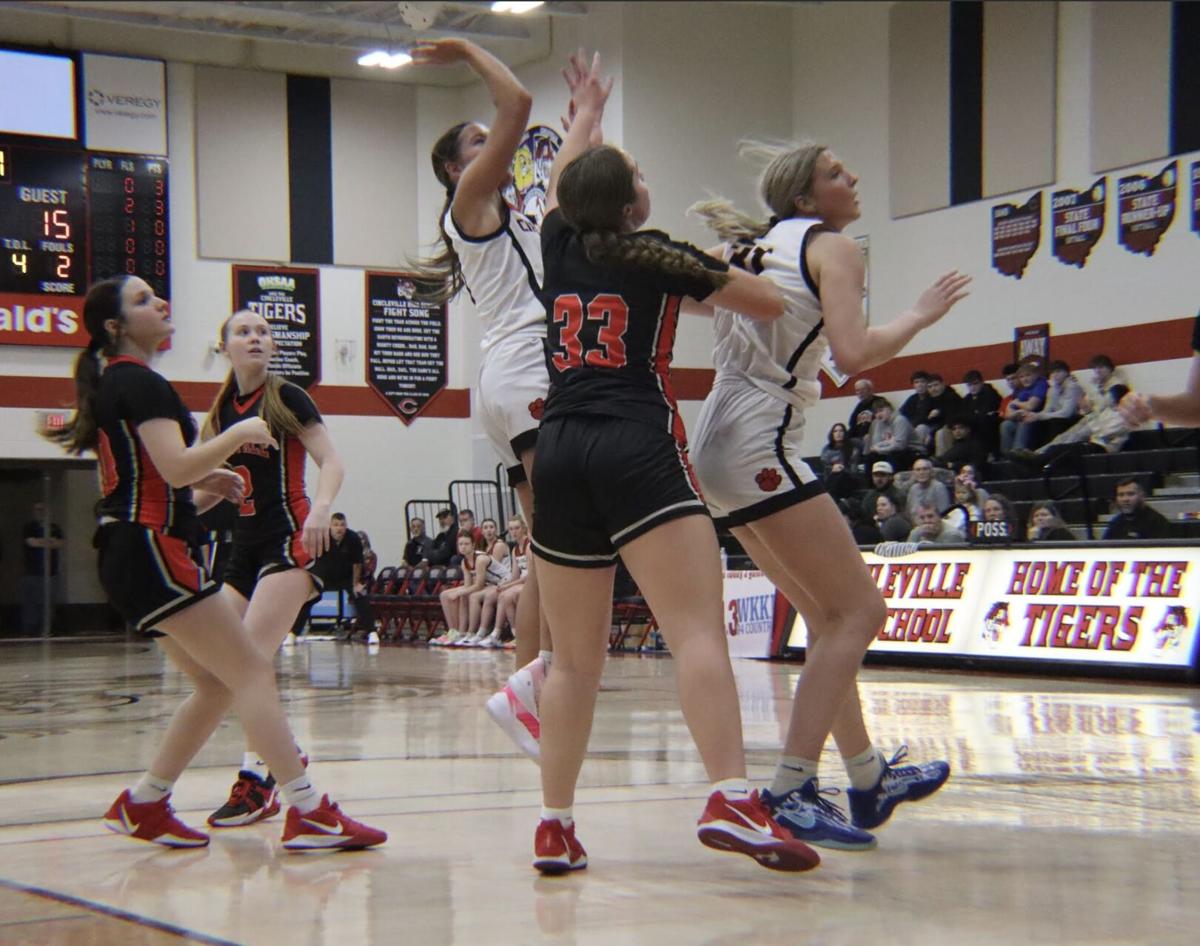 Circleville Girls Basketball stables Westfall in Brad Morris Classic ...