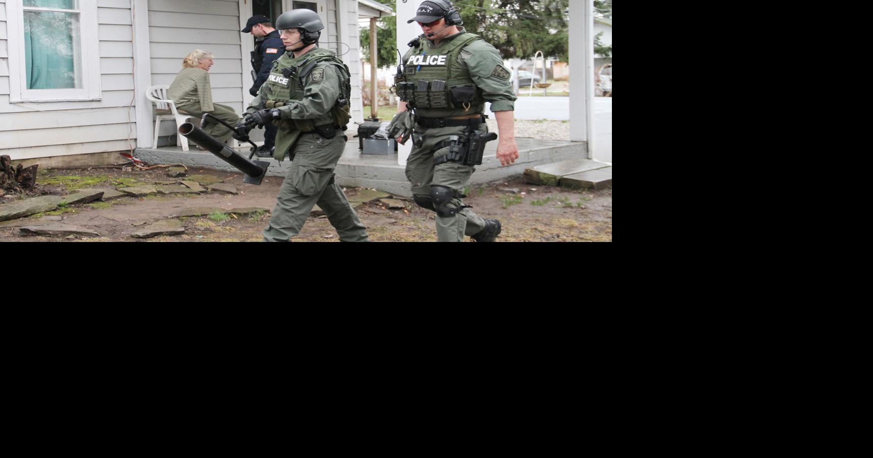 SWAT search warrants lead to 11 arrests | News | circlevilleherald.com