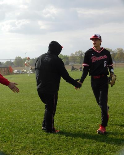Circleville sweeps Logan Elm in regular season play | Sports ...