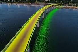 Tulsa’s Gathering Place Tests Lights on New Williams Crossing ...