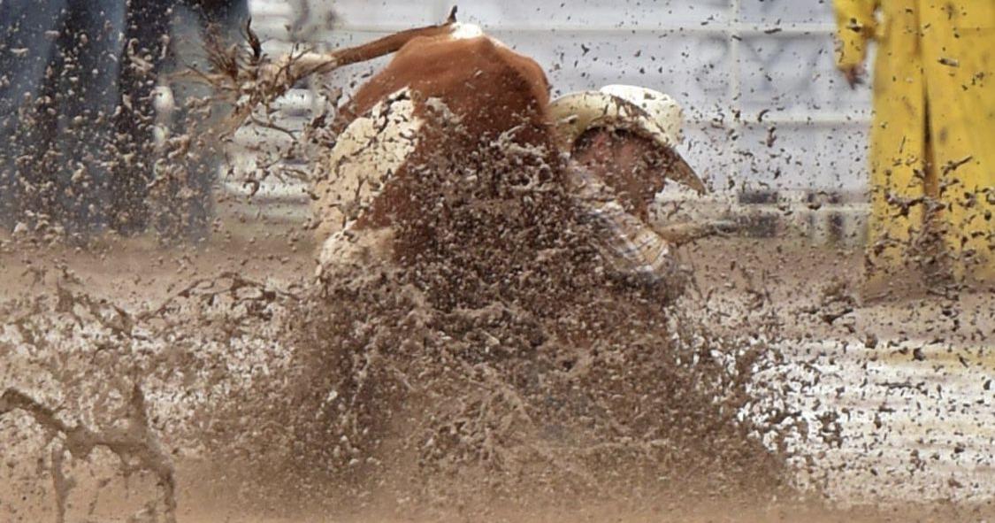 BULLDOGGING CHAMPION: Claremore grad, Chelsea’s Levi Rudd wins steer ...