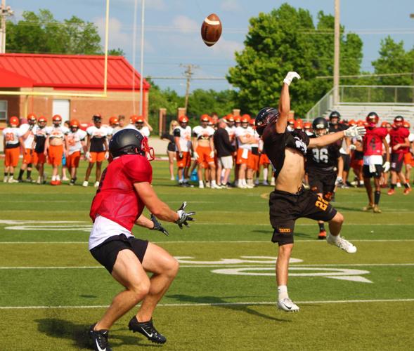 Claremore football hosts multi-team camp | Sports | claremoreprogress.com
