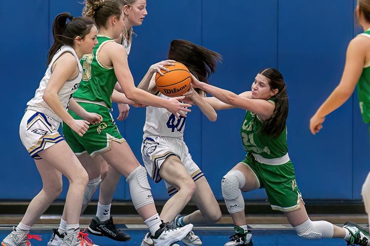 BASKETBALL: Sequoyah experiences mixed bag versus Adair | Sports | claremoreprogress.com