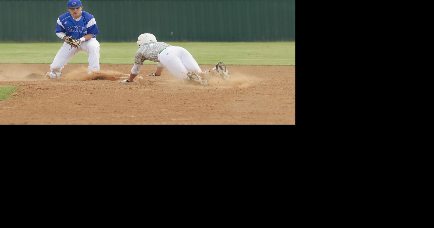 Eagles slay Green Dragons 14-0 | Sports | claremoreprogress.com