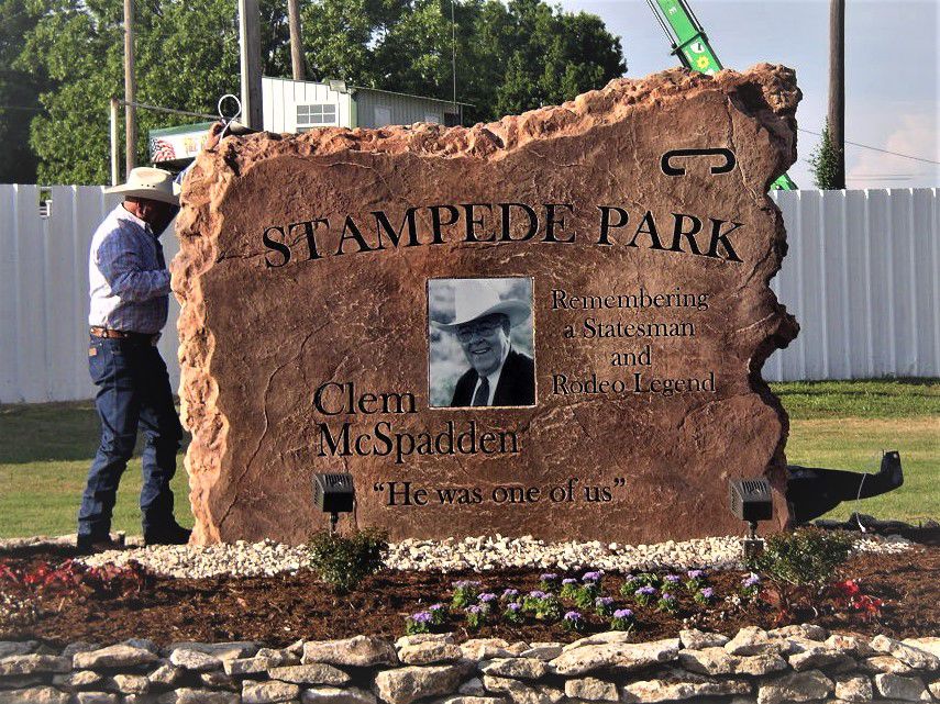 Clem McSpadden honored in Claremore | News | claremoreprogress.com