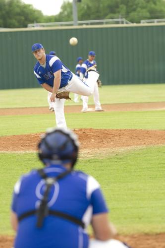 Eagles slay Green Dragons 14-0 | Sports | claremoreprogress.com