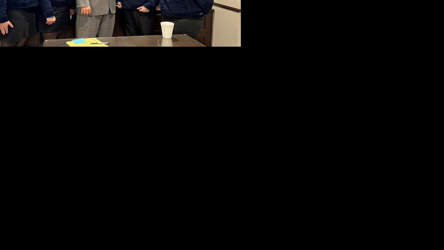 FFA officers go to the Capitol, visit elected officials | News ...