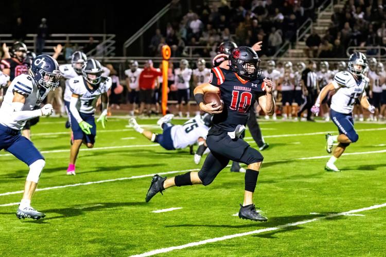 FOOTBALL: 3A No. 6 Verdigris wins defensive battle over No. 4 Cascia ...