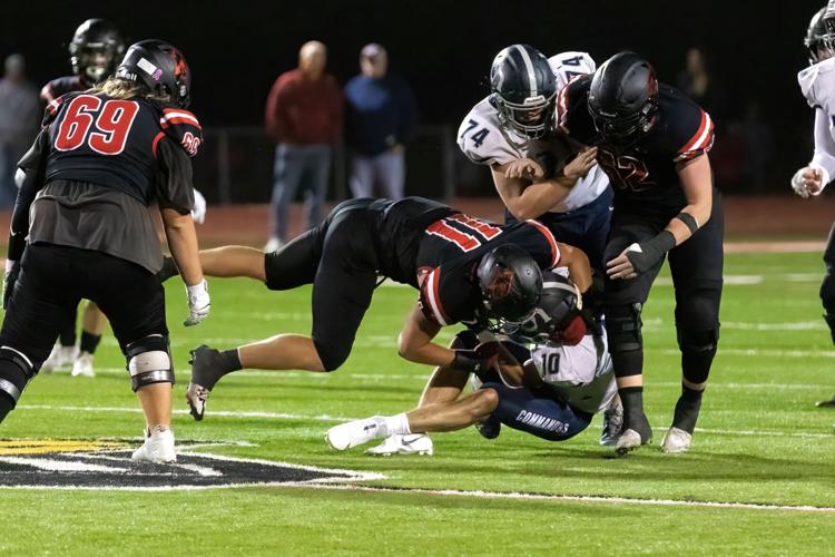 FOOTBALL: 3A No. 6 Verdigris wins defensive battle over No. 4 Cascia ...