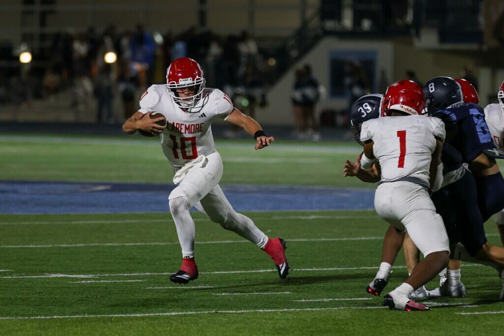 FOOTBALL: Claremore turns back Bartlesville in season opener | Sports ...