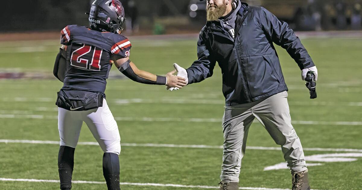 NEW FACES, SAME GOAL: Coach East's winning culture at Verdigris ...