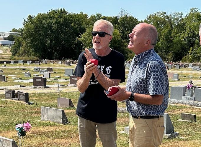 'Happy trails, Mom': Brothers travel thousands of miles to bury mother ...