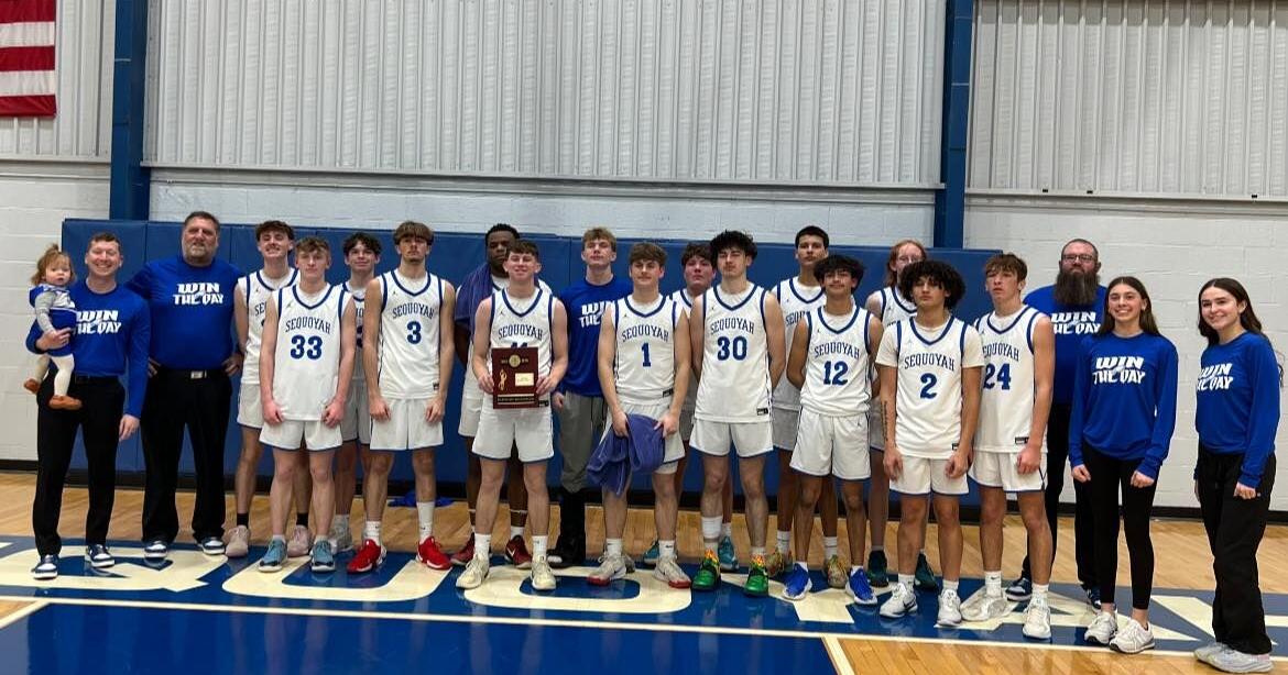 BOYS BASKETBALL: Sequoyah hangs 116 on Sperry in district championship ...