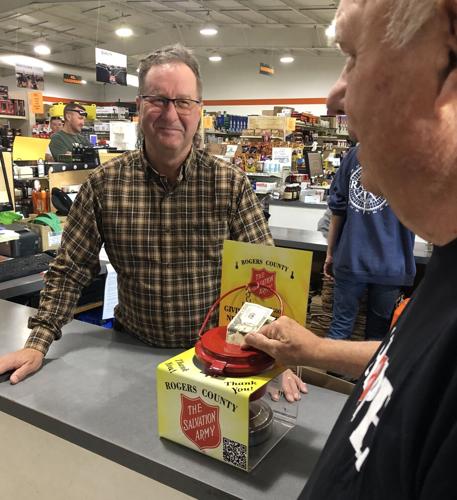 Salvation Army bell ringers launch Red Kettle fundraising drive | Local ...
