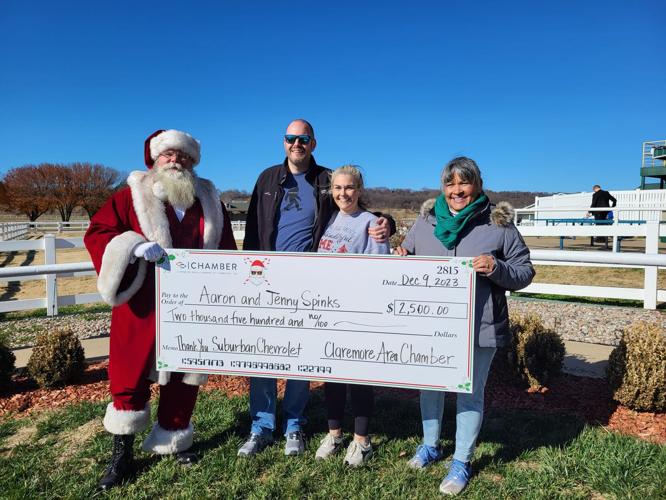 Shoppers win big in Santa Cash drawing | News | claremoreprogress.com