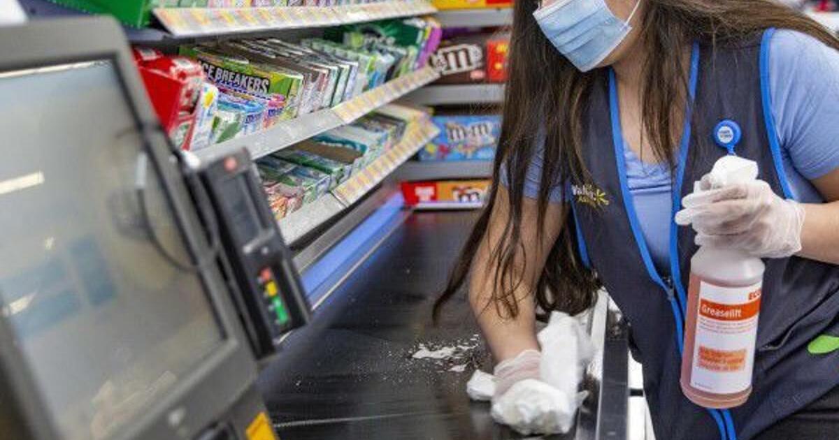 Walmart to require customers to wear masks at all its stores | News ...