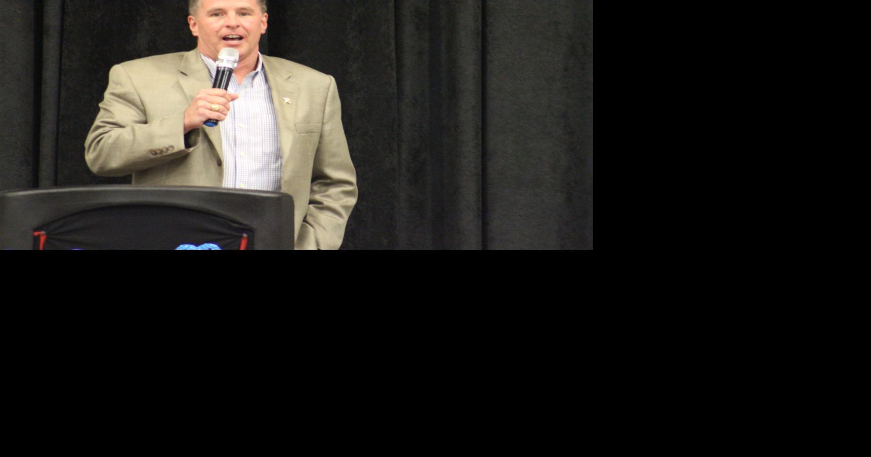 Hewlett shares Navy career on President’s Day | Local News ...