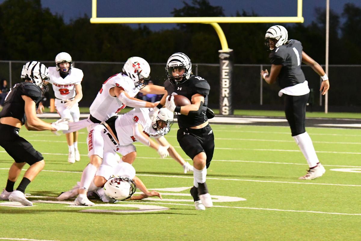 Zebras stomp Maypearl, 56-13, to open district | Sports ...