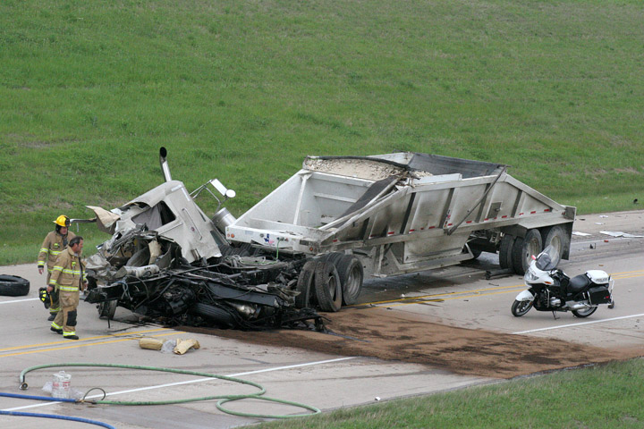 U.S. 67 wreck results in fatality | Local News | cleburnetimesreview.com