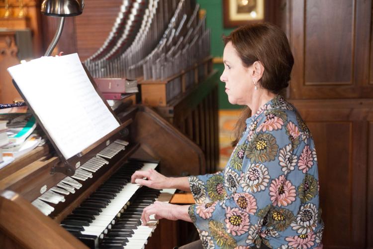 Railroad sound; Pianist wants to reach out to community through ...