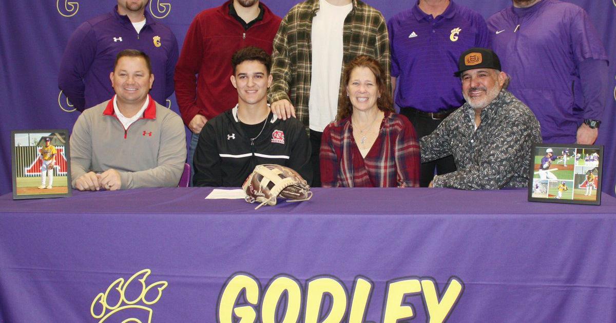 Godley's Nick Menchaca signs with Navarro baseball | Sports ...