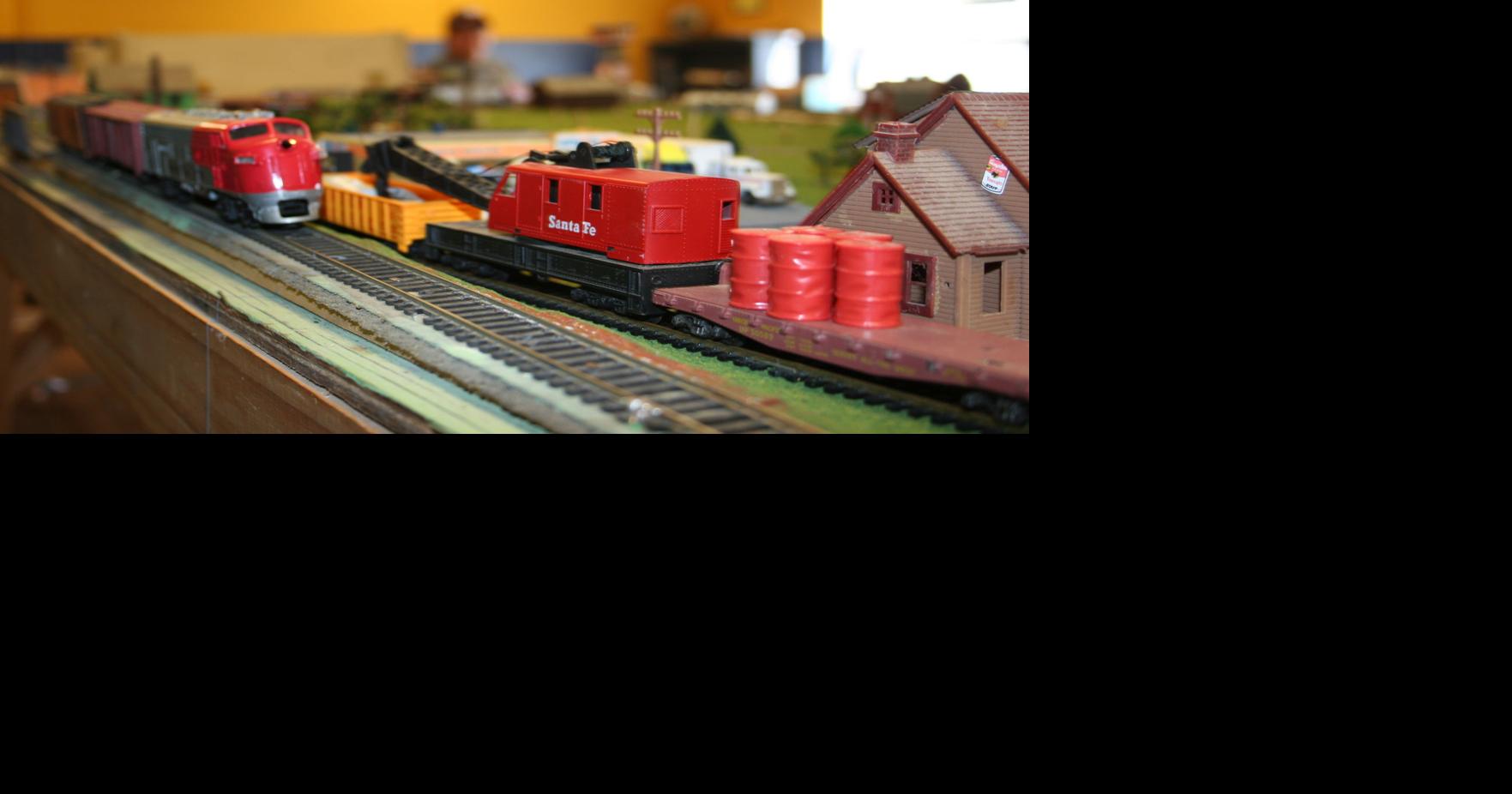 Model railroad a tribute to Cleburne, part of new complex exhibit ...