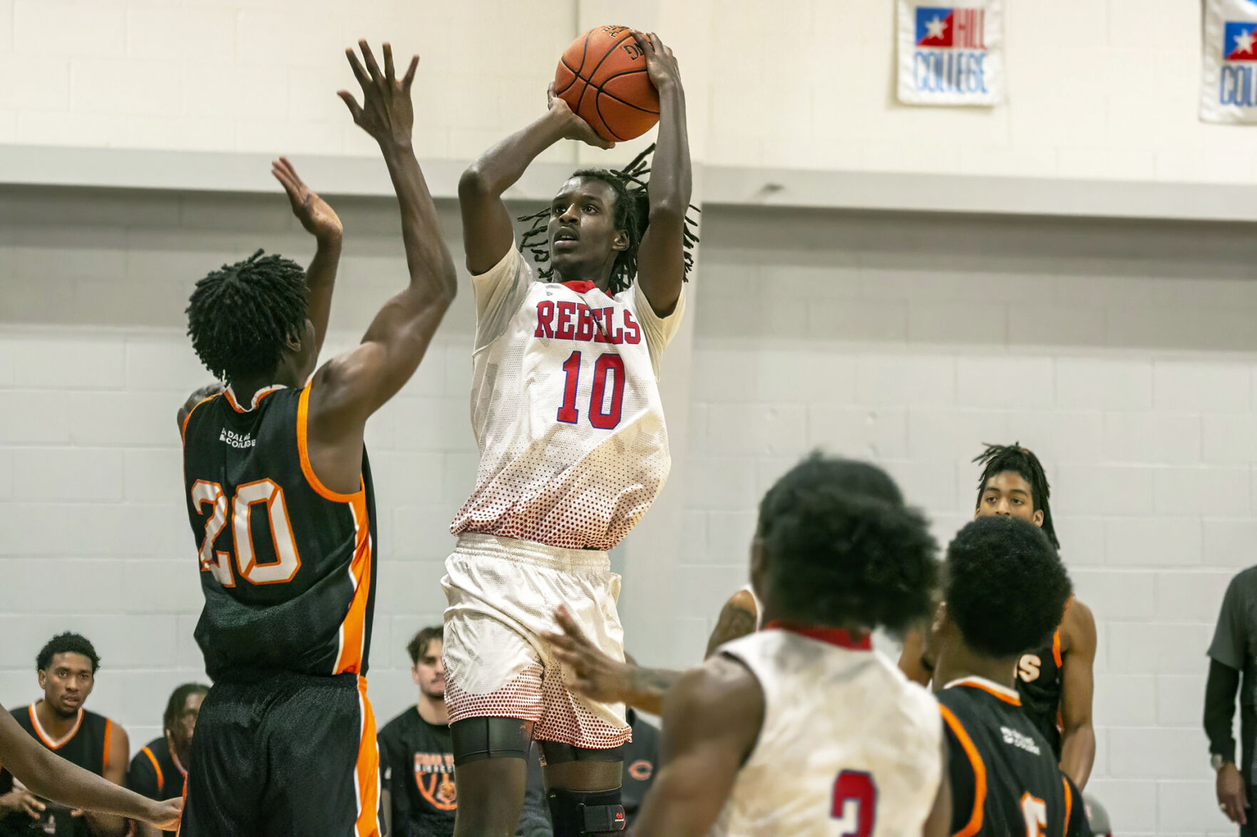 Hill College men's basketball looks to rebound in conference play ...
