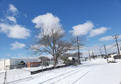 As winter storm approaches, Texas officials say the state is ready, won ...