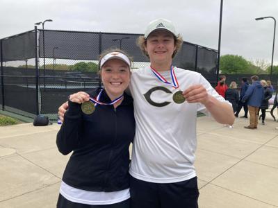 Cleburne's mixed doubles pairing takes 1st place at district tourney ...