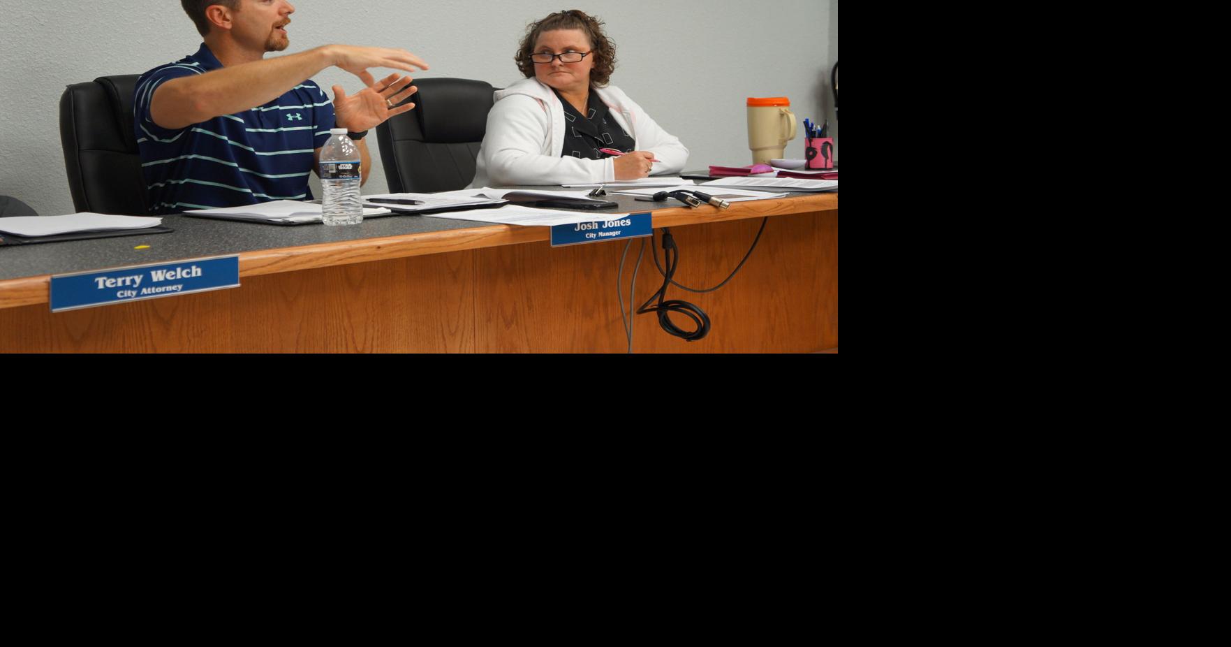 Joshua council discusses emergency services | Local News ...